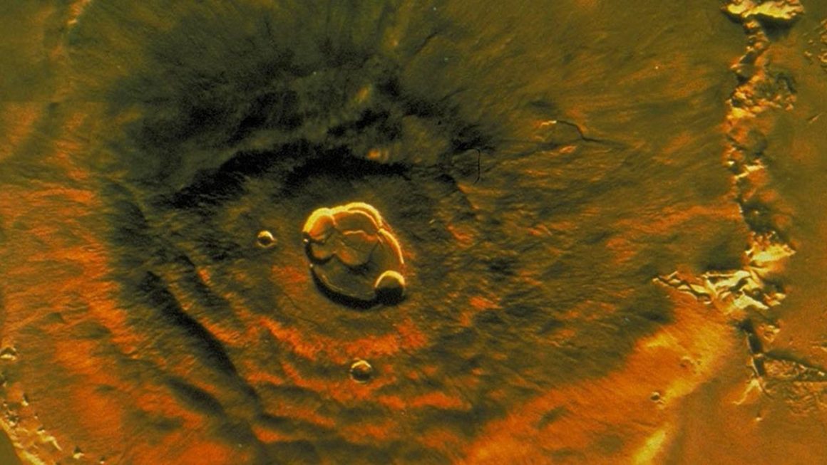 Mercury, the smallest planet in our solar system, continues to shrink ...