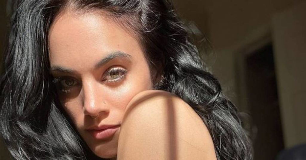 TikTok singer Kat Janis, who wrote a song from hospice, has died: “Son ...